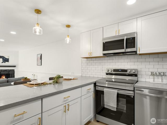 14527 NE 40th Street # G104