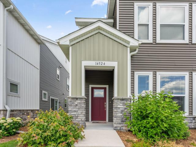 14524 Twin Lakes Circle