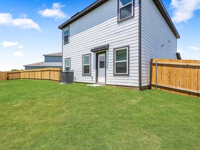 14525 Wahlbergs Way