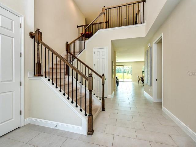 14529 Woodland Spur Dr, Lithia, FL 33547 | MLS #TB8418 | Compass