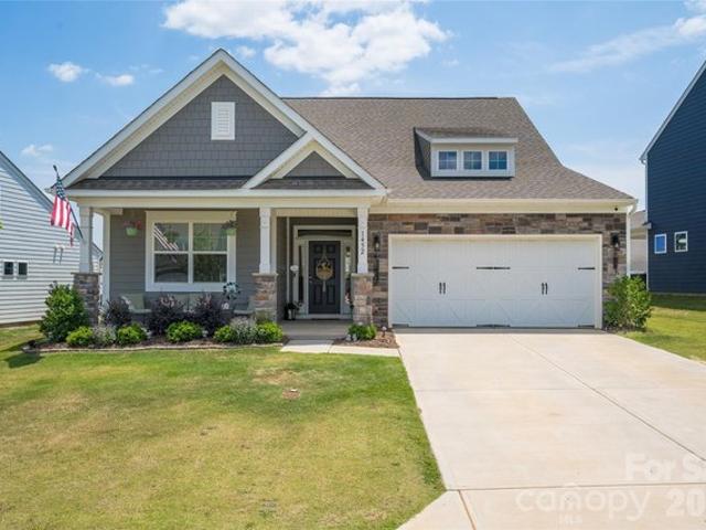 1452 Ardmore Dr, Sherrills Ford, NC 28673