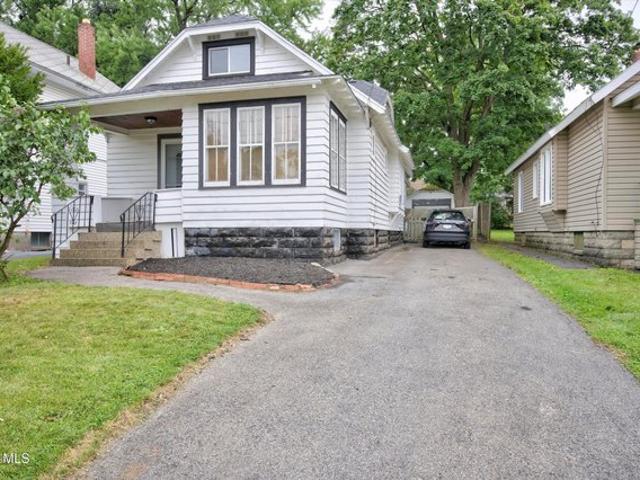 1452 Garner Ave, Schenectady, NY 12309