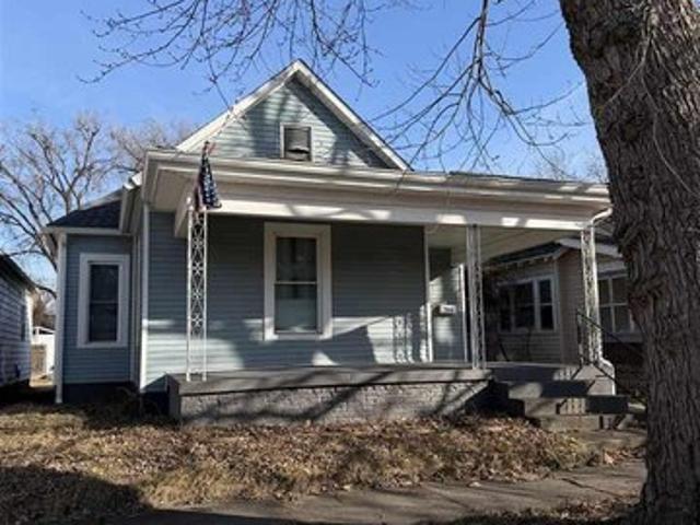 1452 S 9th St, Terre Haute, IN 47802