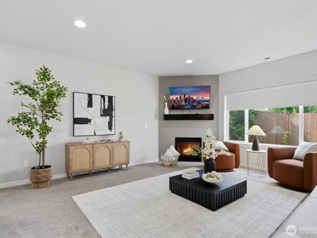 1452 th Ave W # 4