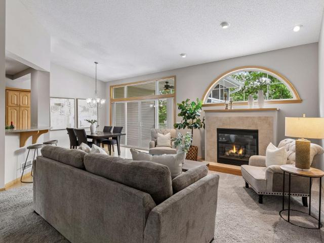 14537 Hunters Lane