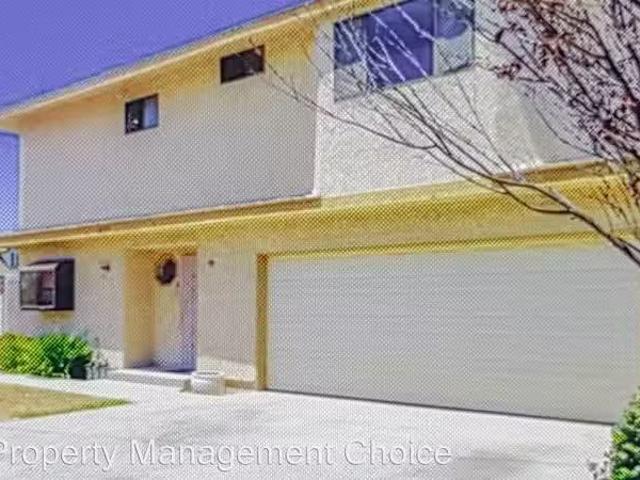 1453 Marine Ave