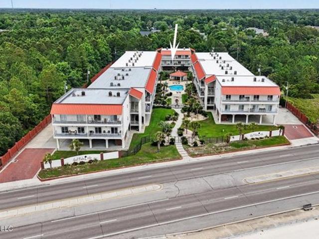 1453 E Beach Blvd Apt 210, Pass Christian, MS 39571