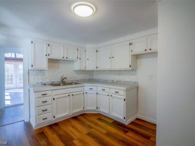 1453 Roosevelt Avenue