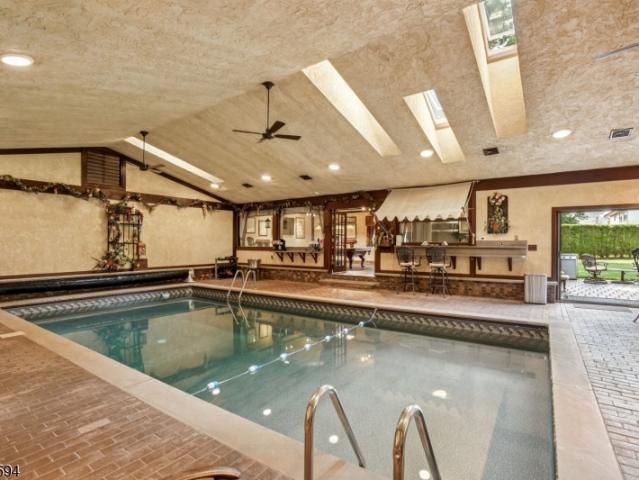 1453 Tooz Pl