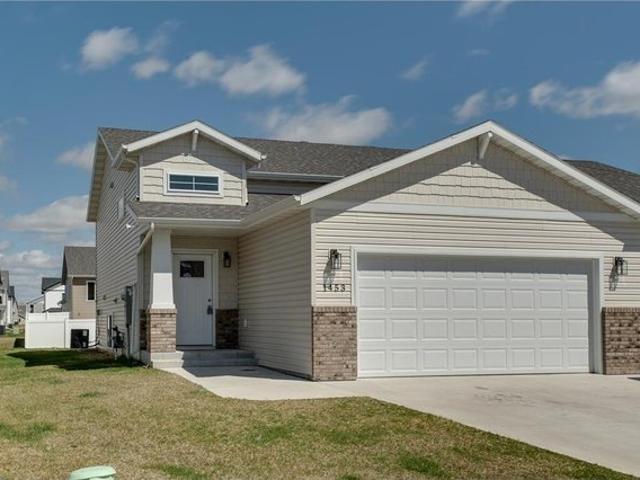 1453 69th Ave S, Fargo, ND 58104