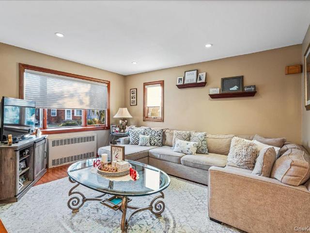145 65 9th Avenue | Compass