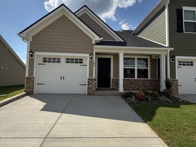 145 Coleson Ln, Pleasant View, TN 37146
