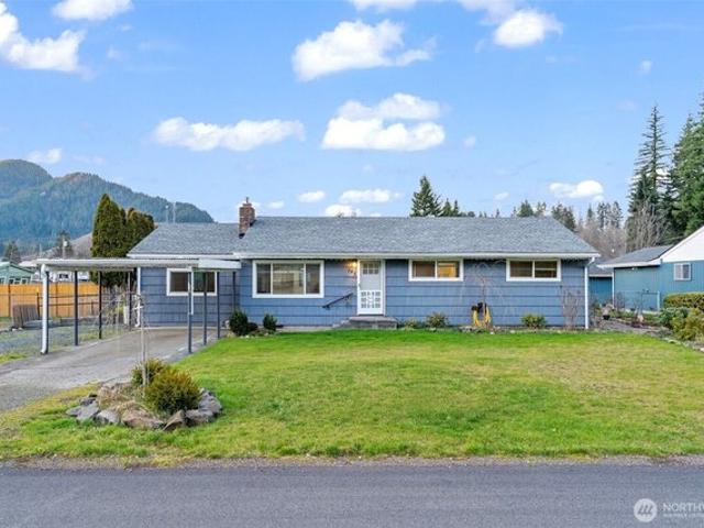 145 Collar Ave, Morton, WA 98356