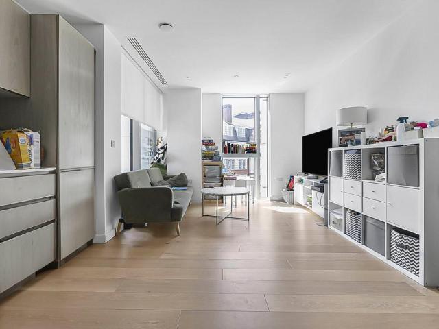145 City Road, London, EC1V 2 bed apartment to rent £3,900 pcm £900 pw