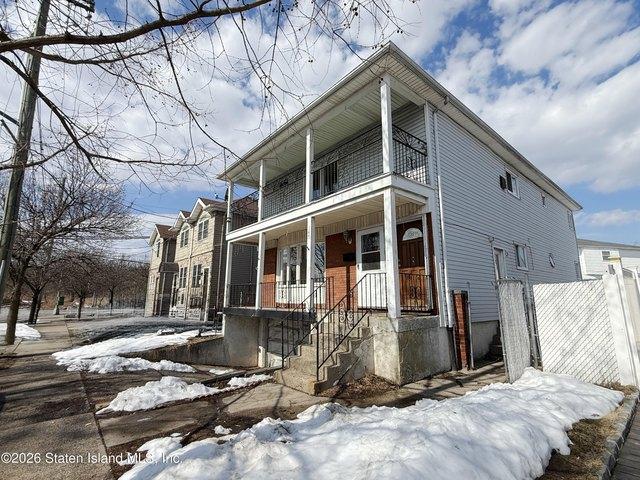145 Amador St, Staten Island, NY 10303
