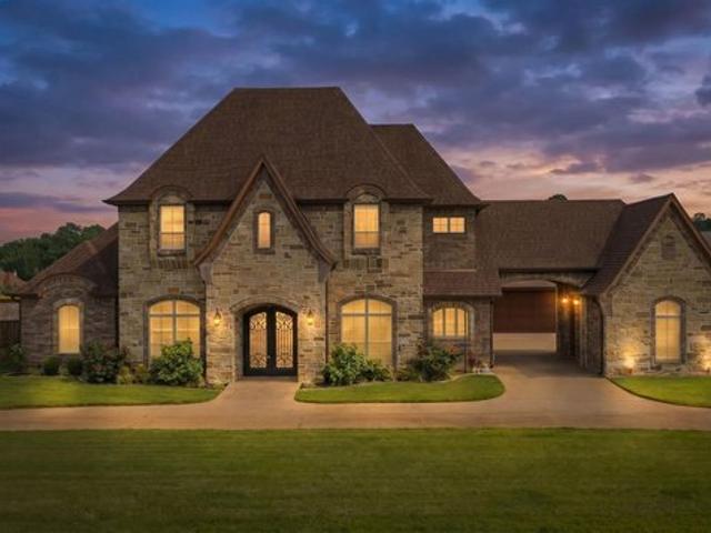 145 Abby Gail Dr, Longview, TX 75605