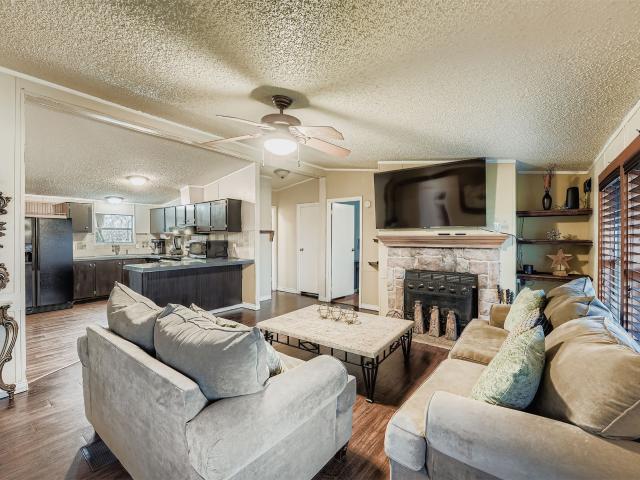 145 Alyssa Loop, Bastrop, TX 78602 | MLS #1014