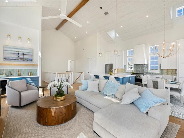 145 Barefoot Lane