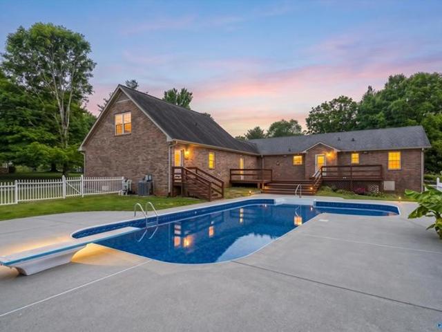145 Butch Cash Rd, Hazel Green, AL 35750