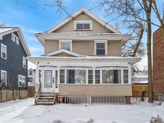 145 Devonshire Ct, Rochester, NY 14619