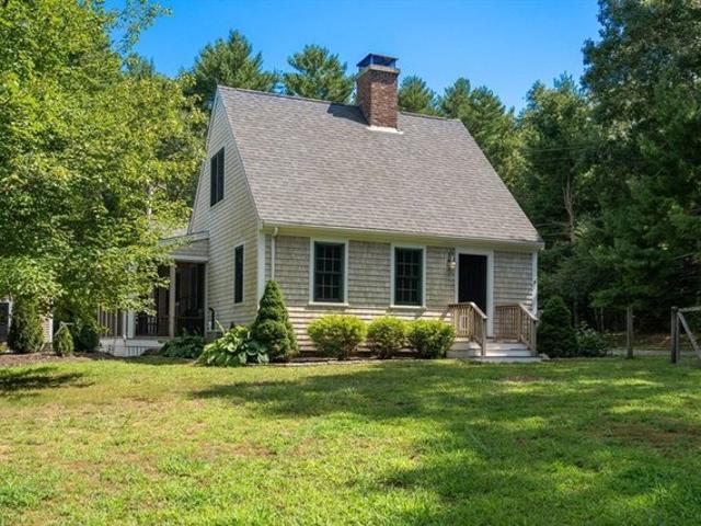 145 Dexter Ln, Rochester, MA 02770