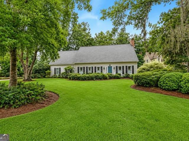 145 Dunbarton Dr, Saint Simons Island, GA 31522