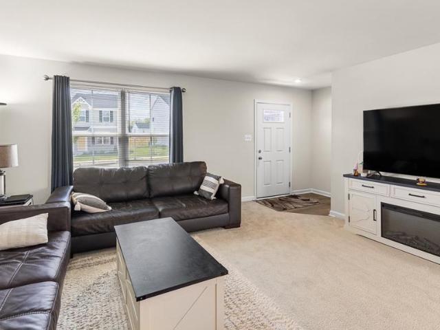 145 Dursley Cir