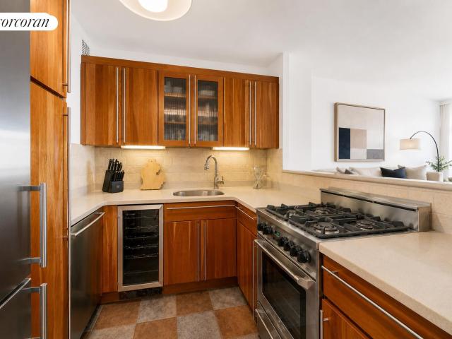 145 E 15TH Street 15T