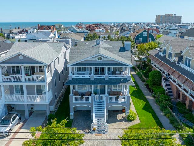145 E Atlantic Blvd