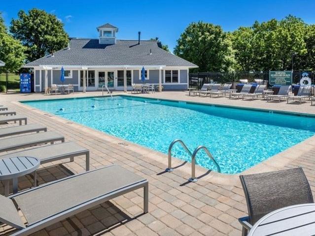 145 Essex Ave Unit 405, Gloucester, MA 01930