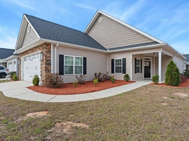 145 Fairway Oaks Dr, Perry, GA 31069