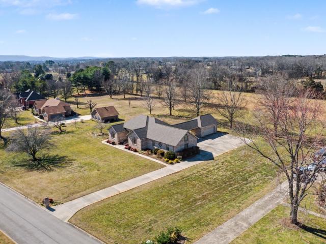 145 Franklin Heights Dr, Winchester, TN 37398 | MLS #3132 | Compass