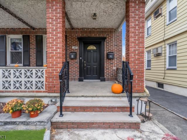 145 Harrison St