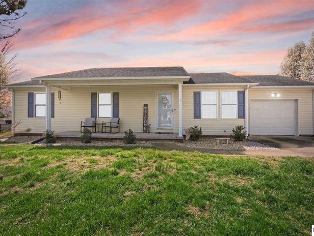 145 Heart Ln, Campbellsville, KY 42718