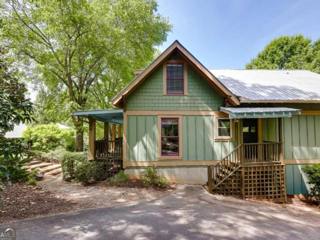 145 Hendrix Avenue