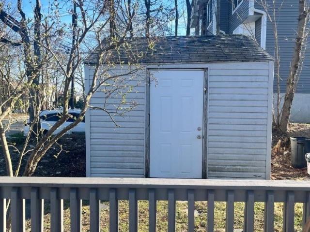145 Hiawatha Blvd