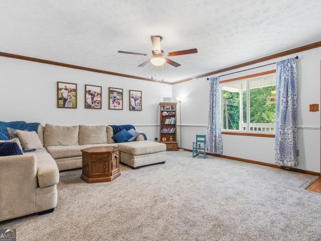 145 Highland Circle