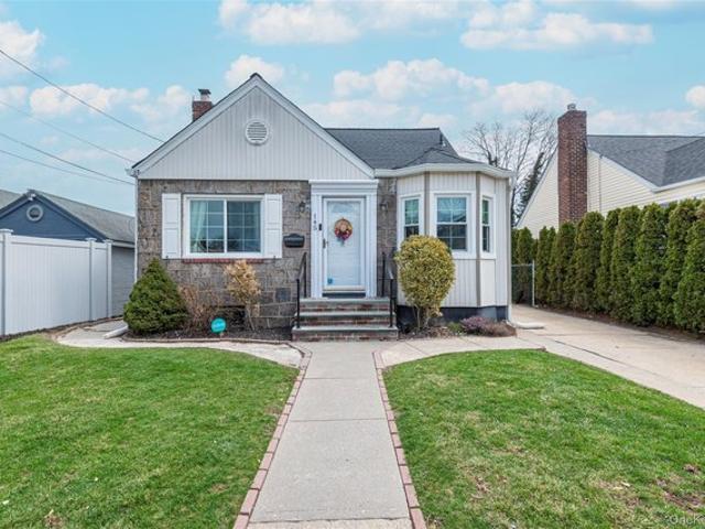 145 Jacob St, Elmont, NY 11003