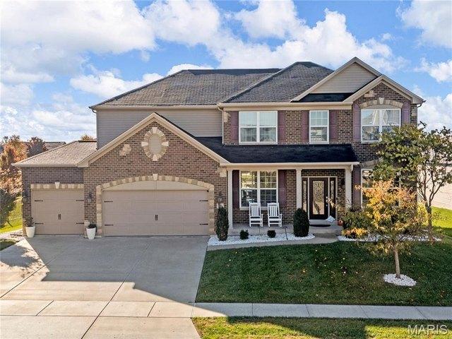 145 Oakhurst Dr, O'Fallon, MO 63368