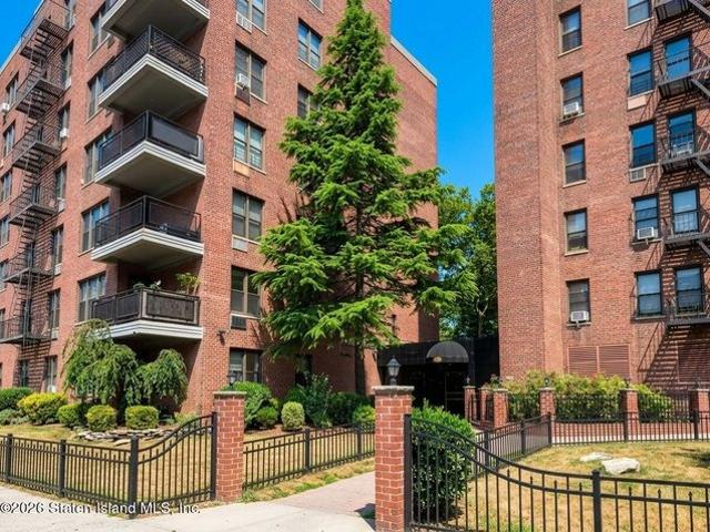 145 Lincoln Ave Apt 6V, Staten Island, NY 10306