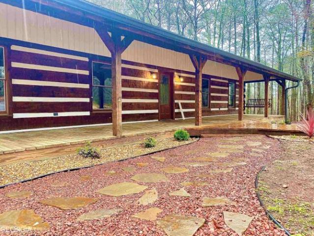 145 Lucy's Pl, Fayetteville, GA 30215