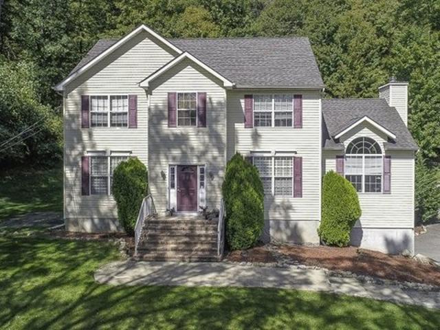 145 Mountain Lake Rd, White Township, NJ 07823