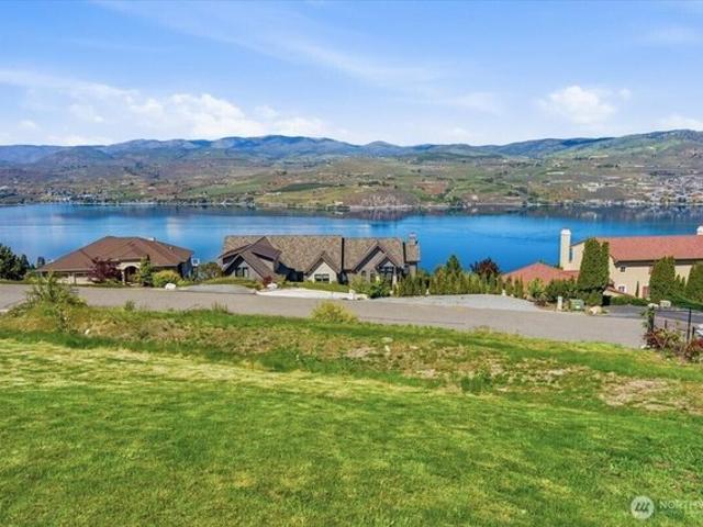 145 Mirabella Dr Lot 17, Chelan, WA 98816