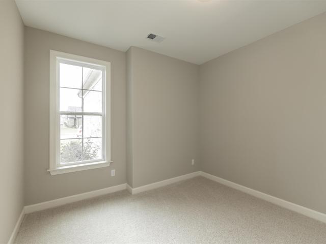 145 Misty Mdw Ln, Oakland, TN 38060 | MLS #10198
