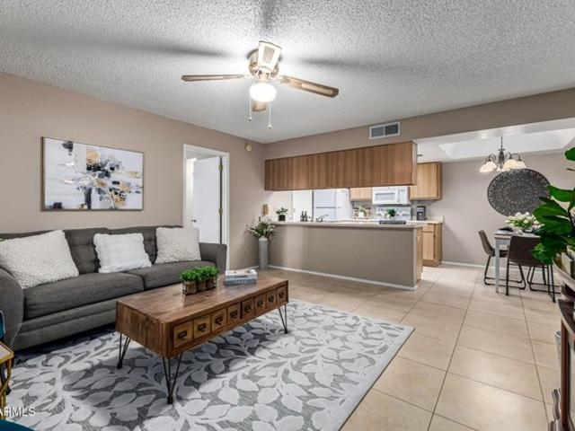 145 N 74th St Unit 127, Mesa, AZ 85207
