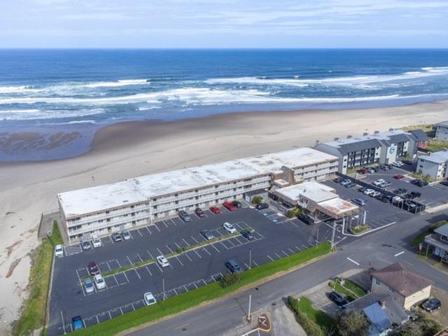 145 NW Inlet Ave Unit 101, Lincoln City, OR 97367