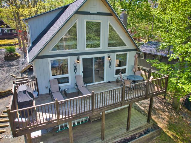 145 S Pond Circle