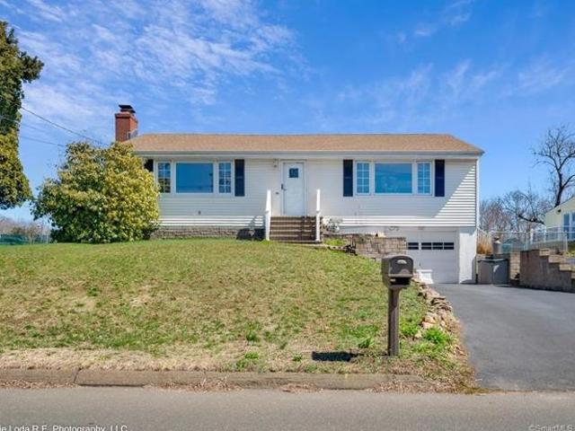 145 Sorrento Ave, East Haven, CT 06512