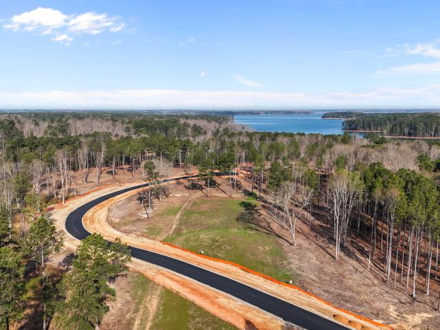 145 Shoreline Dr, Manson, NC 27553 | MLS #10152