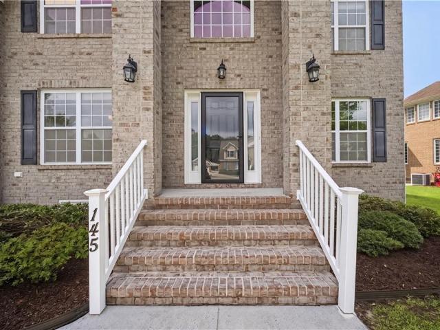 145 Sinclair LN